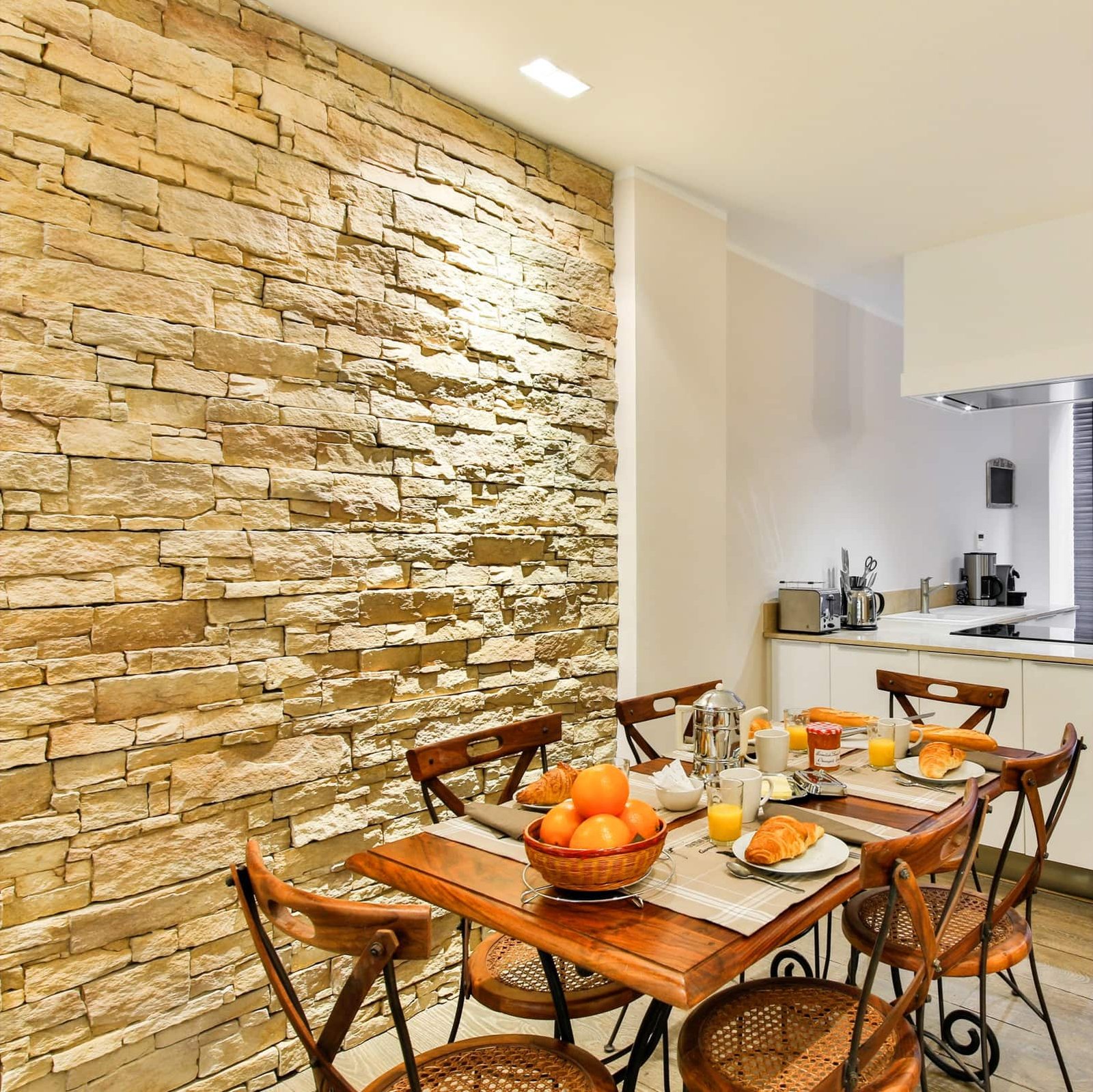 Cómo pintar una pared de piedra natural y en interior – PintoMiCasa